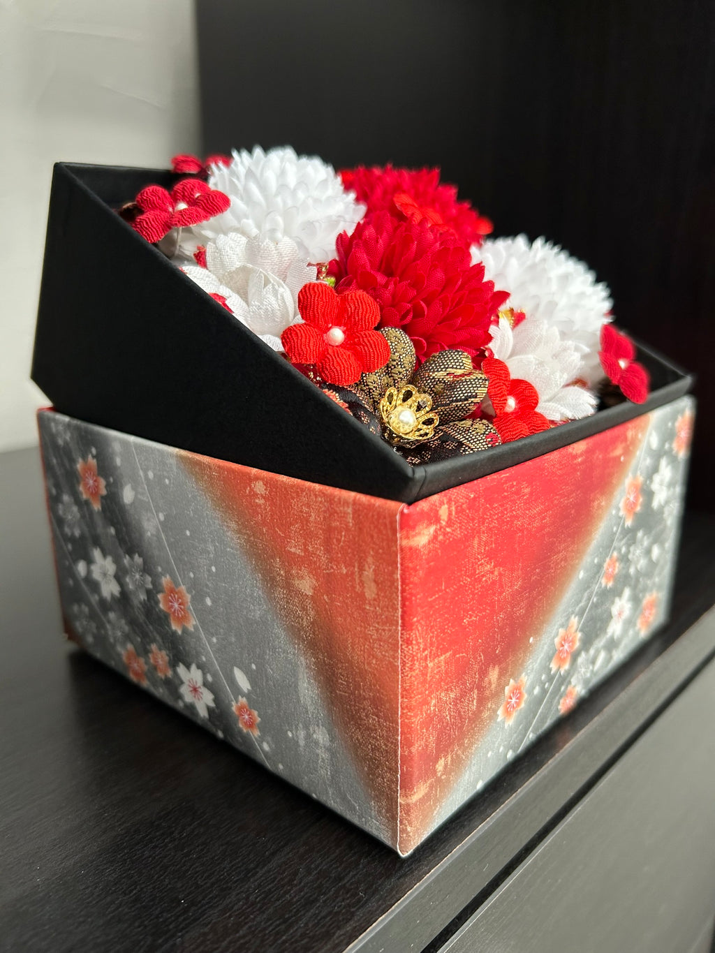 Box Flower Handmade Carnation Gift with Metal Craft - ten-field co.,lt