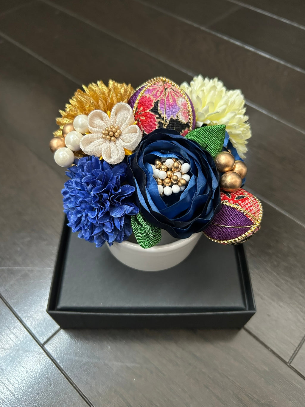 Japanese Modern Floral Hair Ornament & Interior Display - ten-field co